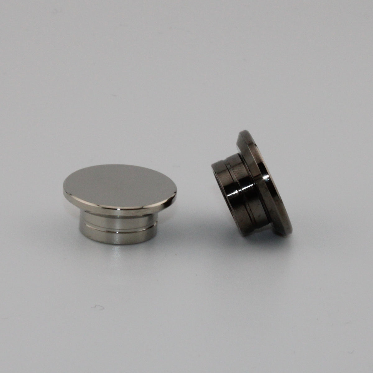 Nickel plated end caps for Atlas II 7-9 seats – Proof Fly Fishing