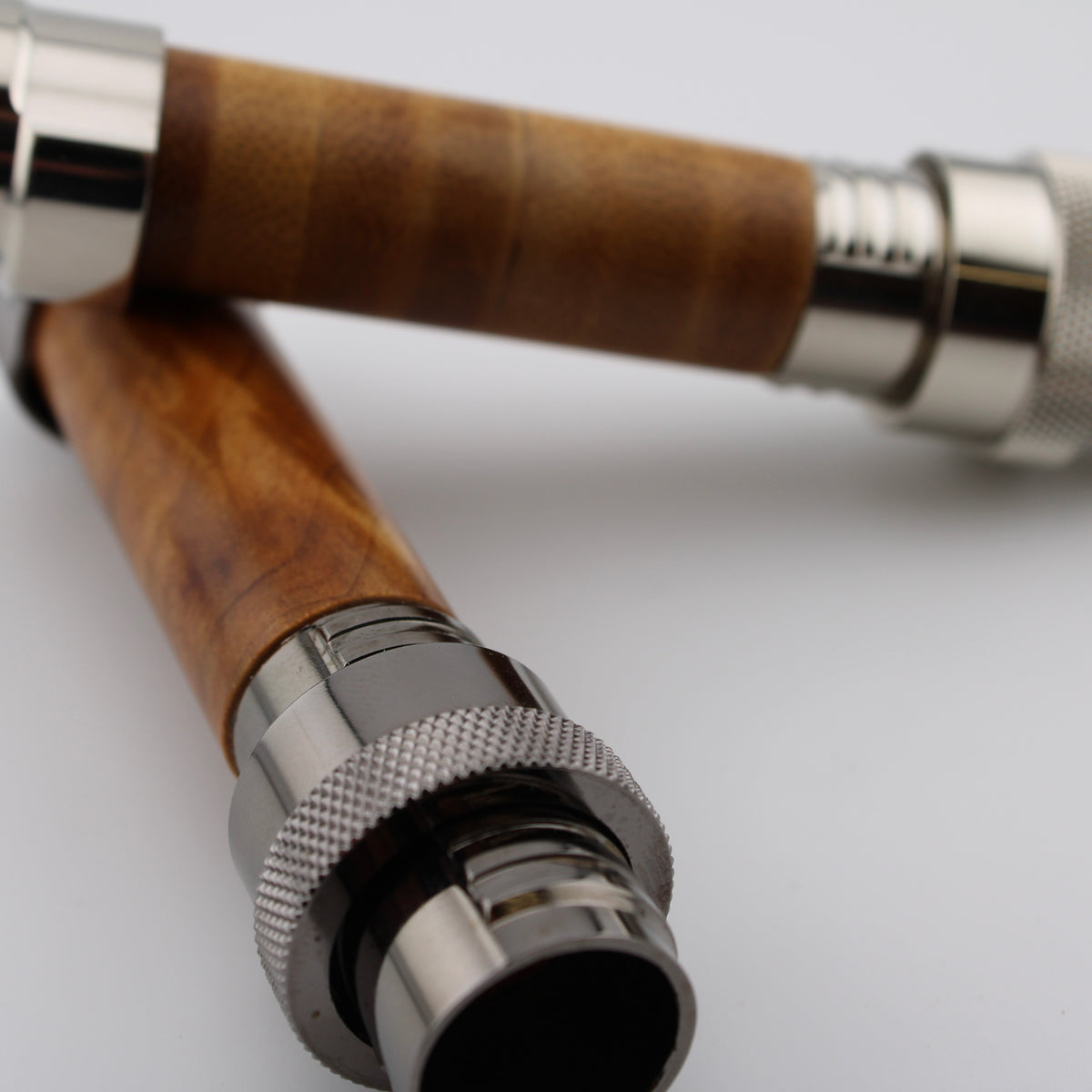 Garrison II 4-6wt. Nickel plated down-locking reel seat (assorted inse ...